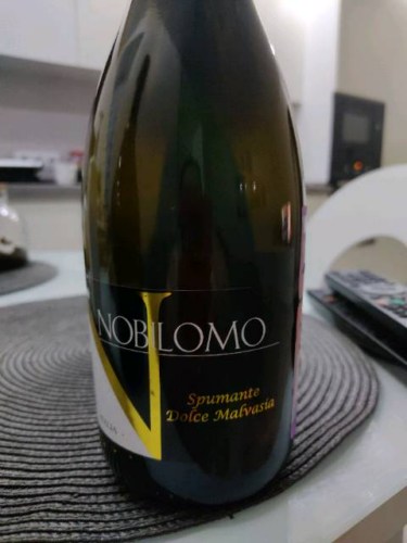 Cantina Puianello Nobilomo Spumante Dolce Malvasia | Vivino US