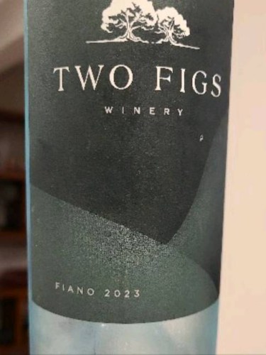 Two Figs Fiano | Vivino English
