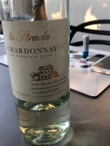 Cantina Tollo La Strada Chardonnay | Vivino US