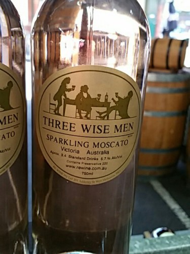 Rewine Sparkling Moscato Victoria | Vivino US