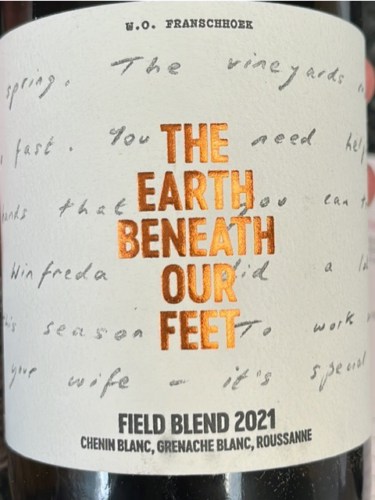 The Earth Beneath Our Feet Field Blend | Vivino US