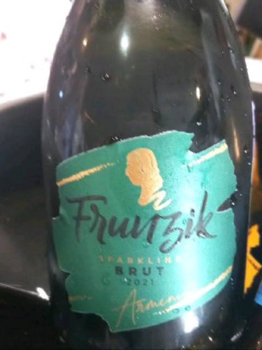 Frunzik Brut | Vivino US