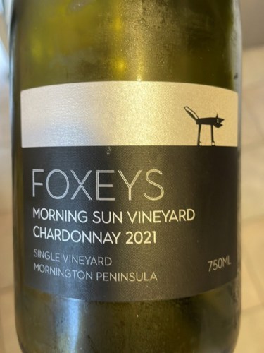 Foxeys Hangout Morning Sun Vineyard Chardonnay | Vivino US