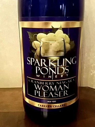 Sparkling Ponds Woman Pleaser Cranberry Niagara | Vivino English