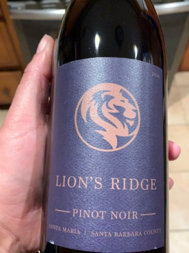 Lion's Ridge Pinot Noir | Vivino English