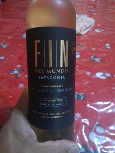 Bodega del Fin del Mundo Finca de Mayo Single Vineyard Limited Edition ...