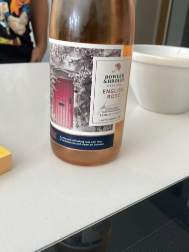 Bowler & Brolly English Rosé Cuvée | Vivino US