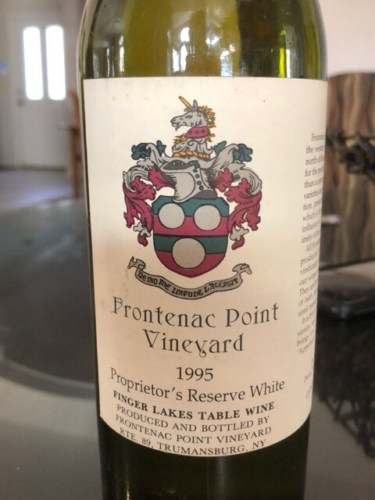 Frontenac Point Proprietor's Reserve White | Vivino US