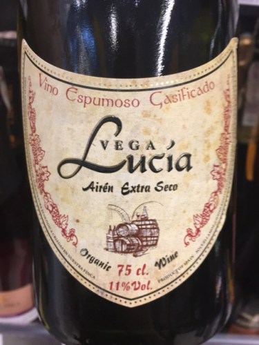 Vega Lucia Airén Extra Seco | Vivino US