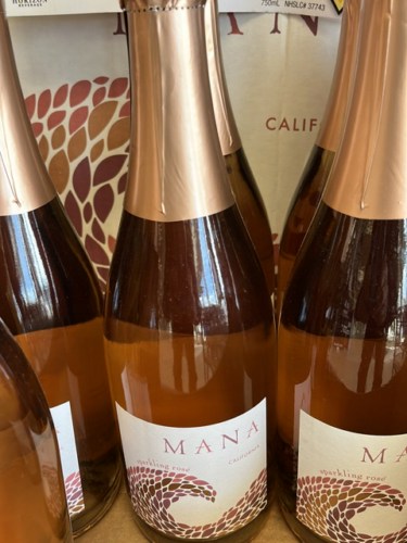 Mana Sparkling Rosé | Vivino English