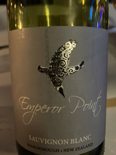 Emperor Point Sauvignon Blanc | Vivino US