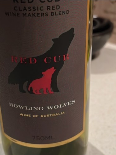Howling Wolves Red Cub Merlot | Vivino English
