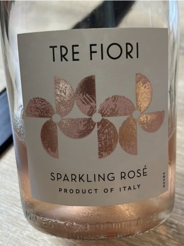 Tre Fiori Sparkling Rosé | Vivino English