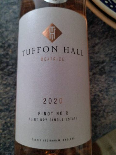 Tuffon Hall Béatrice Pinot Noir Rosé | Vivino