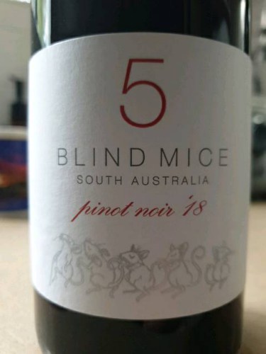 5 Blind Mice Pinot Noir | Vivino Canada