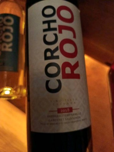Corcho Rojo Tinto Crianza | Vivino Australia