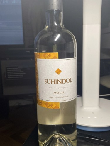 Lovico Suhindol Muscat | Vivino US