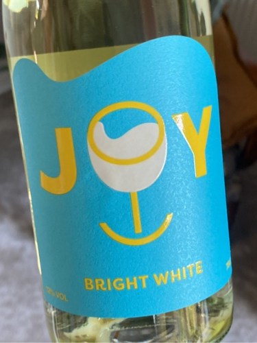 Joy Bright White | Vivino English