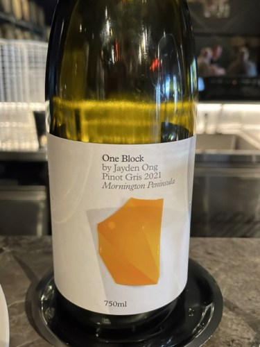 One Block Jayden Ong Pinot Gris | Vivino US