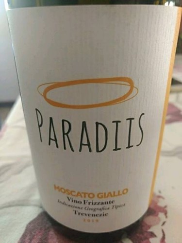 Paradiis Moscato Giallo Frizzante | Vivino United Kingdom