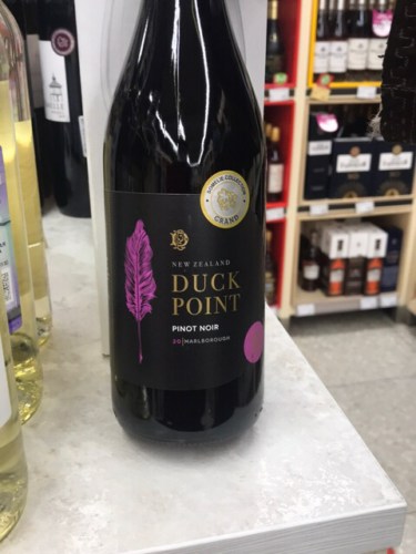 Duck Point Pinot Noir | Vivino US