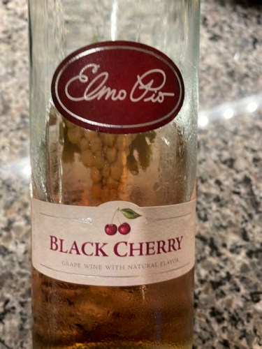 Elmo Pio Black Cherry Moscato | Vivino US