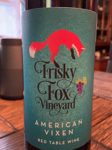 Frisky Fox Vineyard American Vixen | Vivino US