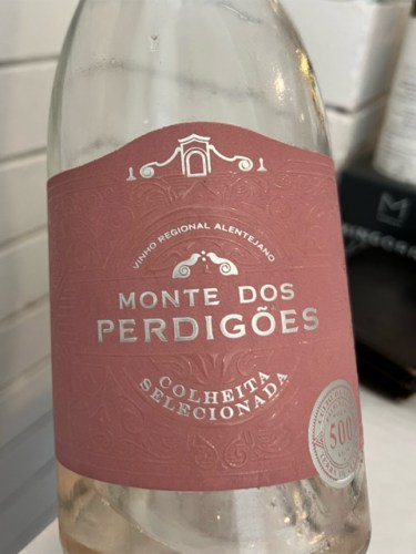 Monte dos Perdigoes Colheita Selecionada Rosé | Vivino US