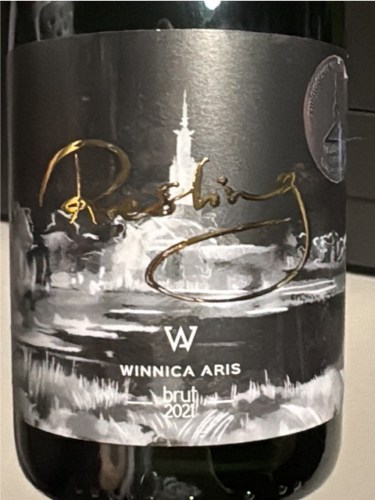 Winnica Aris Riesling Brut | Vivino US