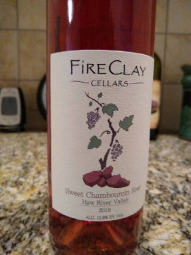 Fireclay Sweet Chambourcin Rosé | Vivino