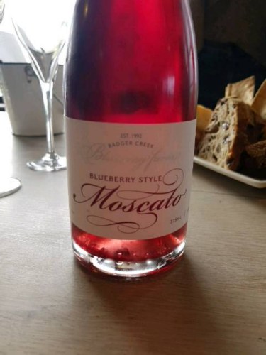 Blueberry Farm Moscato | Vivino US