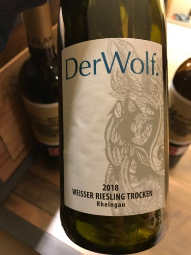 DerWolf. Weisser Riesling Trocken | Vivino
