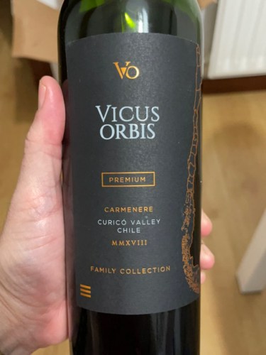 Vicus Orbis Family Collection Premium Carménère | Vivino US
