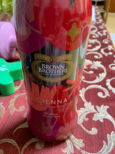 Brown Brothers Limited Edition Cienna | Vivino