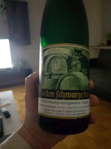 Theo Engel Zeller Schwarze Katz Riesling Hochgewächs Trocken | Vivino US