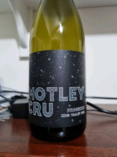 Motley Cru Prosecco | Vivino US