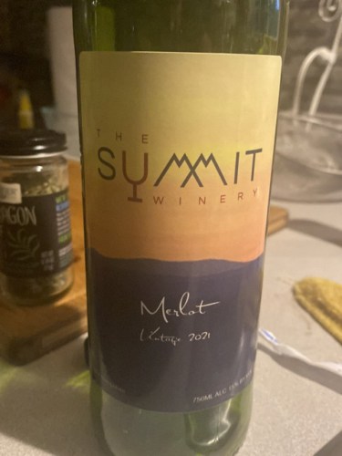 The Summit Winery Merlot | Vivino US