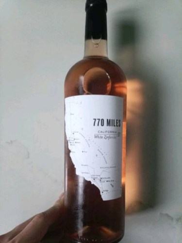 770 Miles White Zinfandel | Vivino US