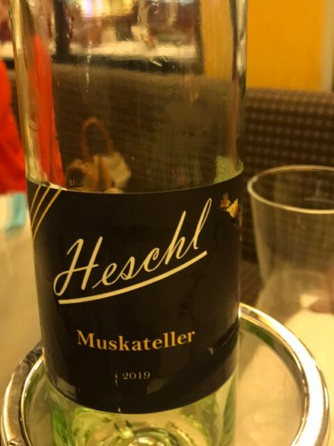 Familie Heschl Muskateller | Vivino US
