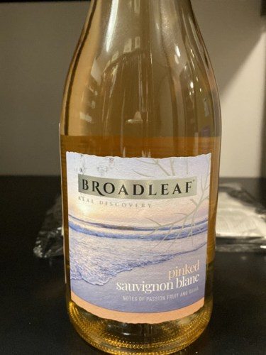 Broadleaf Pinked Sauvignon Blanc | Vivino