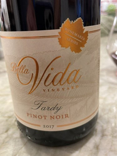 Bella Vida Vineyard Tardy Pinot Noir | Vivino English