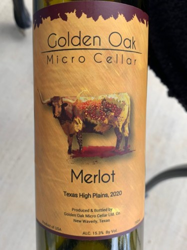 Golden Oak Micro Cellar Merlot | Vivino United Kingdom