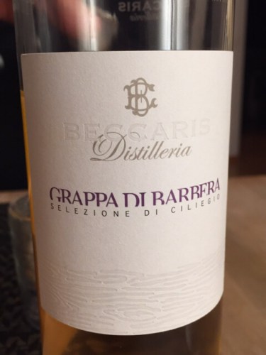N.V. Distilleria Beccaris Grappa di Barbera Selezione di Ciliegio | Vivino US