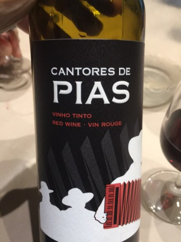 Cantores de Pias Tinto | Vivino English