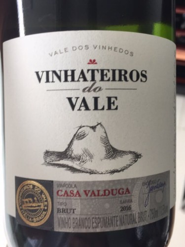 Vinhateiros do Vale Brut | Vivino US