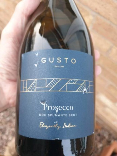 Gusto Prosecco Brut | Vivino US
