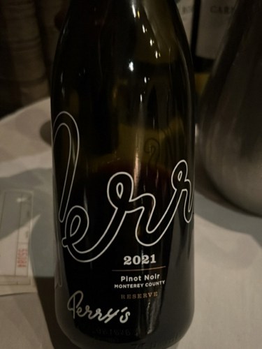 Perry's Reserve Pinot Noir | Vivino English