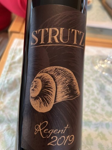 Strutz Regent | Vivino US