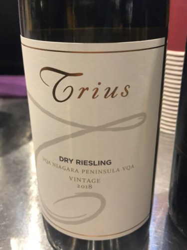 Trius Dry Riesling | Vivino Canada