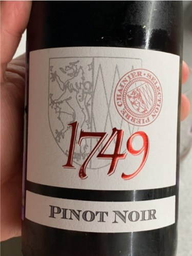 1749 Pinot Noir | Vivino US